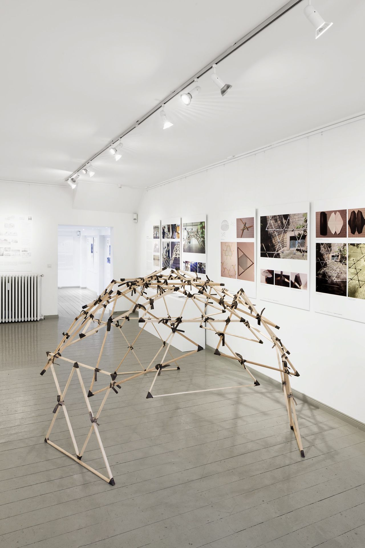 The Zollinger Roof "less is ... Future." Gallery Mutter Fourage - gmp ...