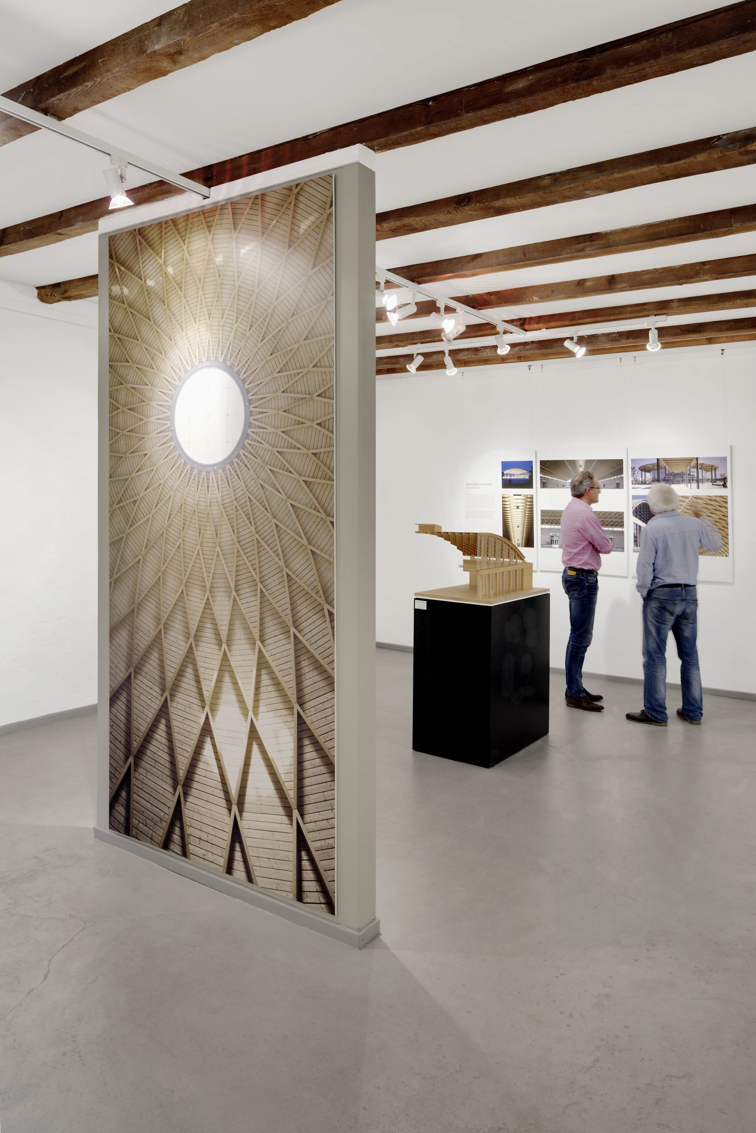 The Zollinger Roof "less is ... Future." Gallery Mutter Fourage - gmp ...