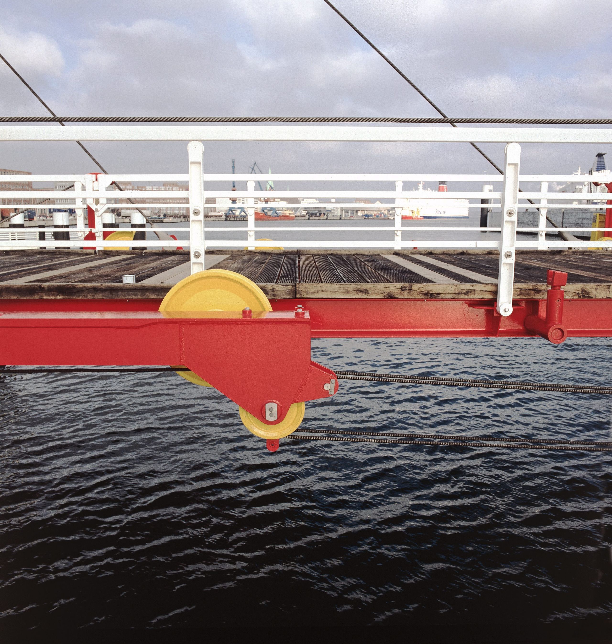 Bridge across the River Hörn - Projects - gmp Architekten