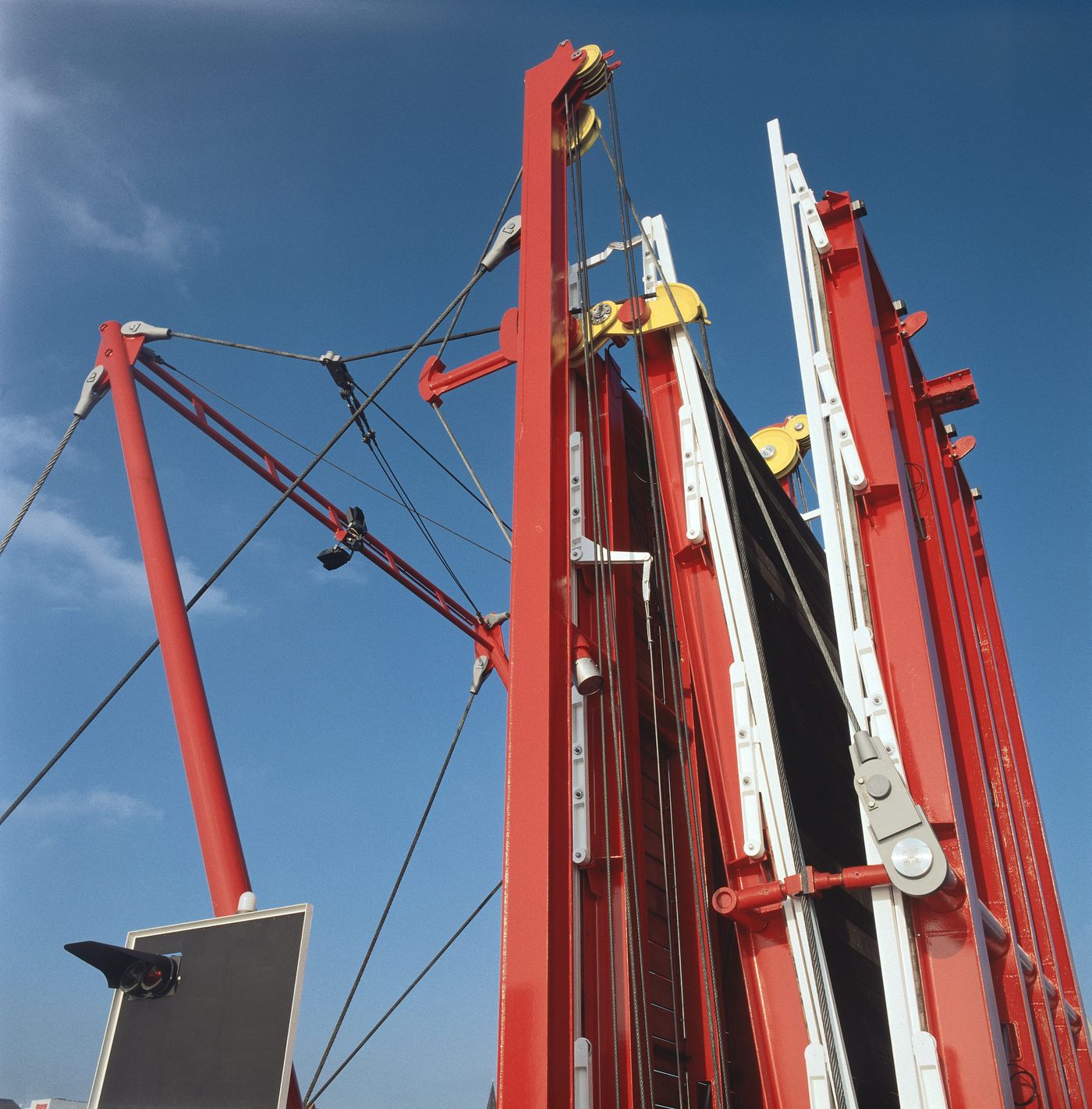 Bridge across the River Hörn - Projects - gmp Architekten