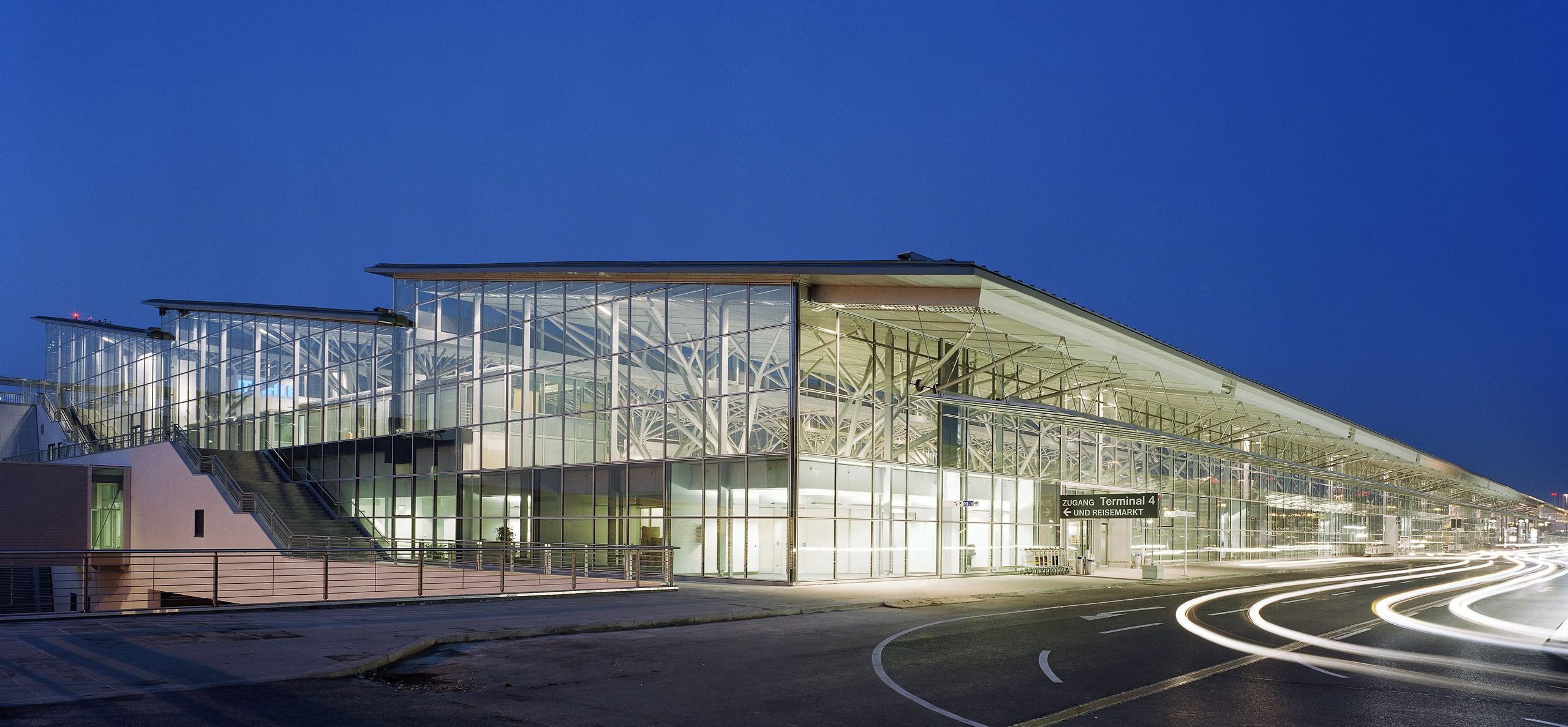 Multi-Storey Parking Garage - Projects - gmp Architekten