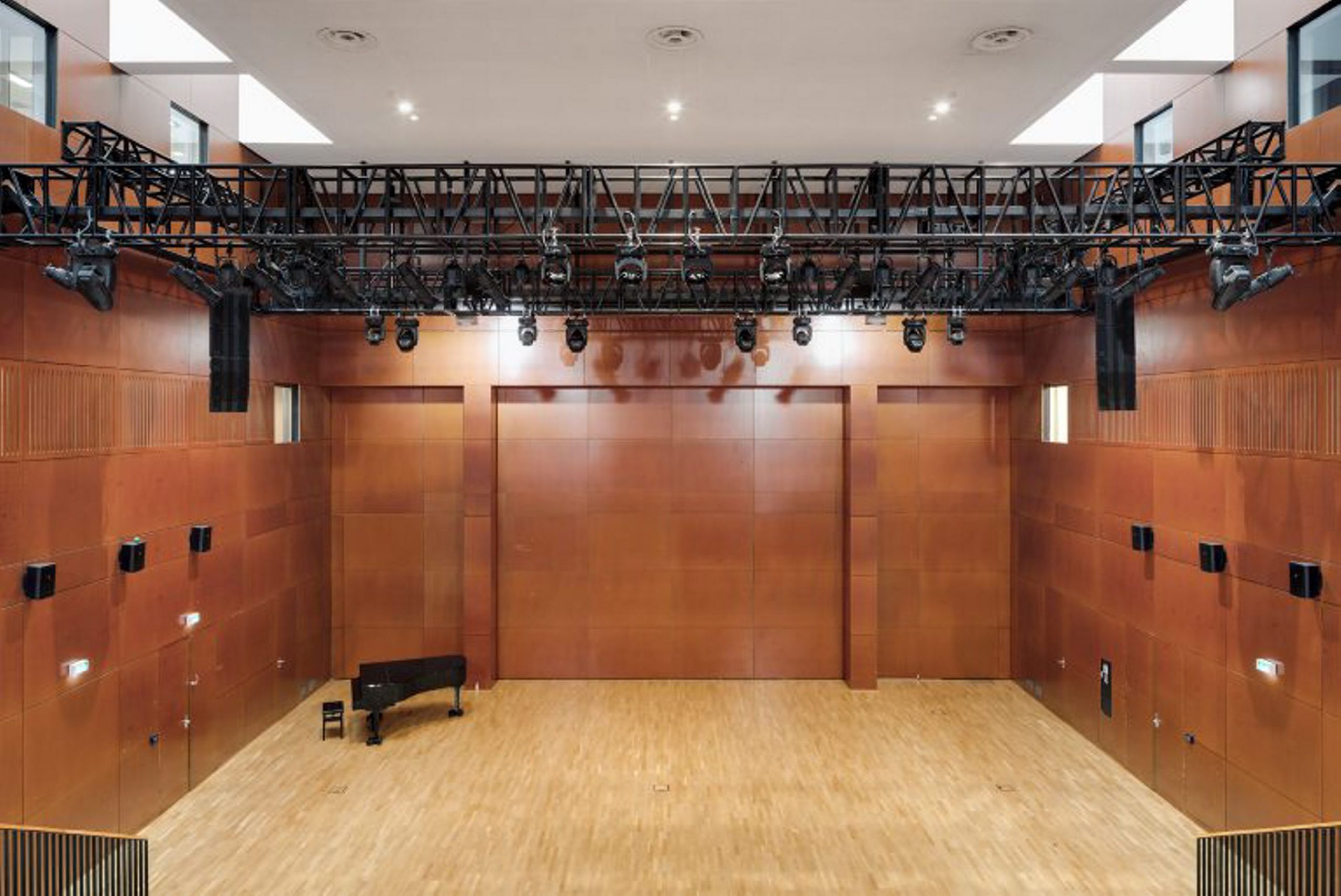 German School and Apartment House - Projects - gmp Architekten
