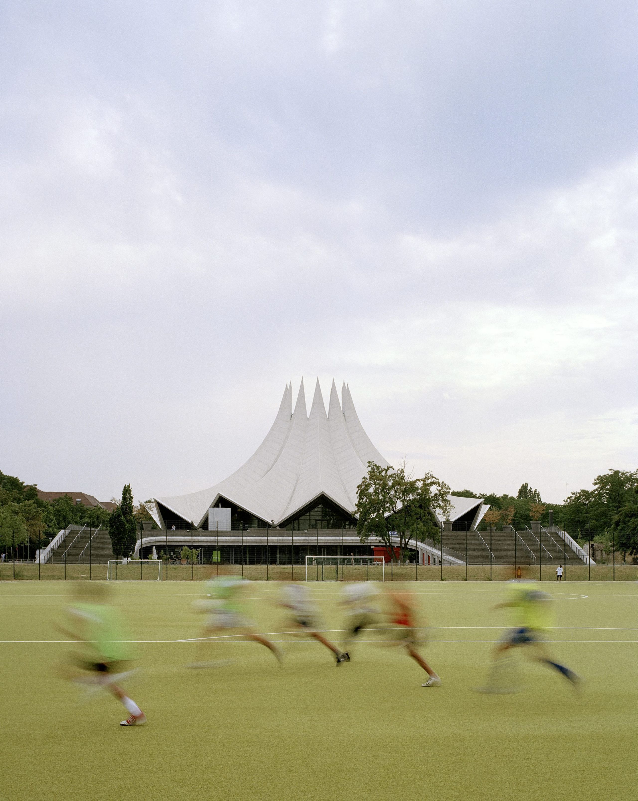 Tempodrom and Liquidrom - Projects - gmp Architekten