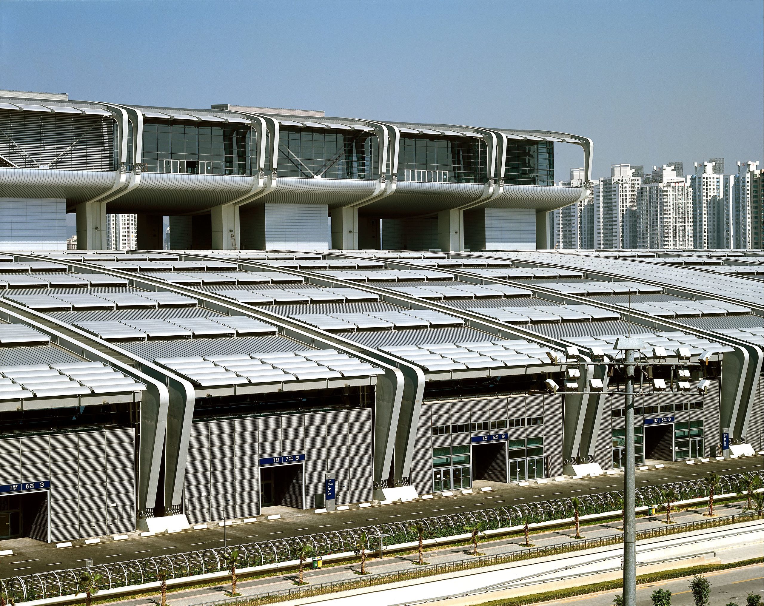 Shenzhen Convention & Exhibition Center - Projects - gmp Architekten