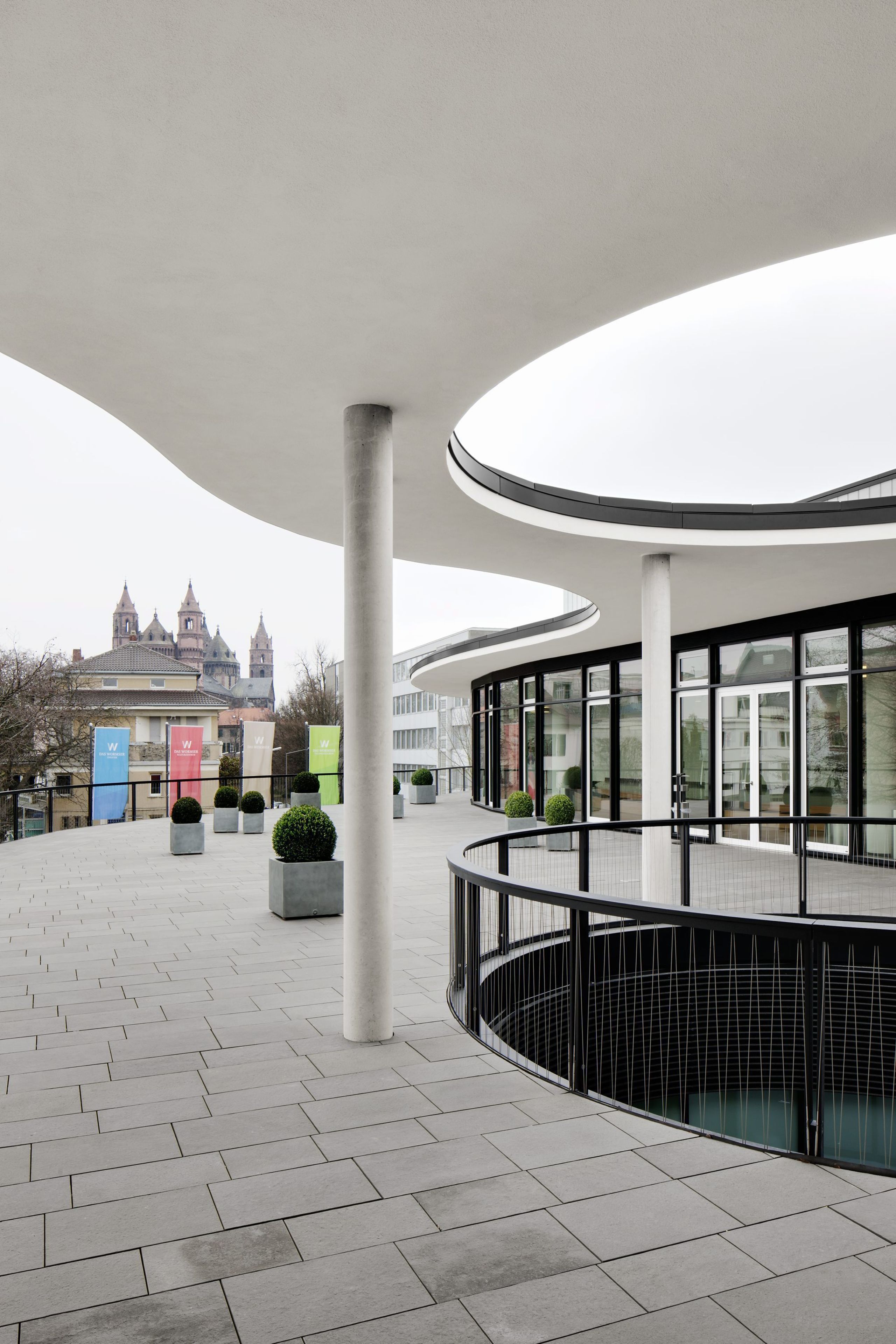 Kultur- und Tagungszentrum, Spiel- und Festhaus - Projekte - gmp ...