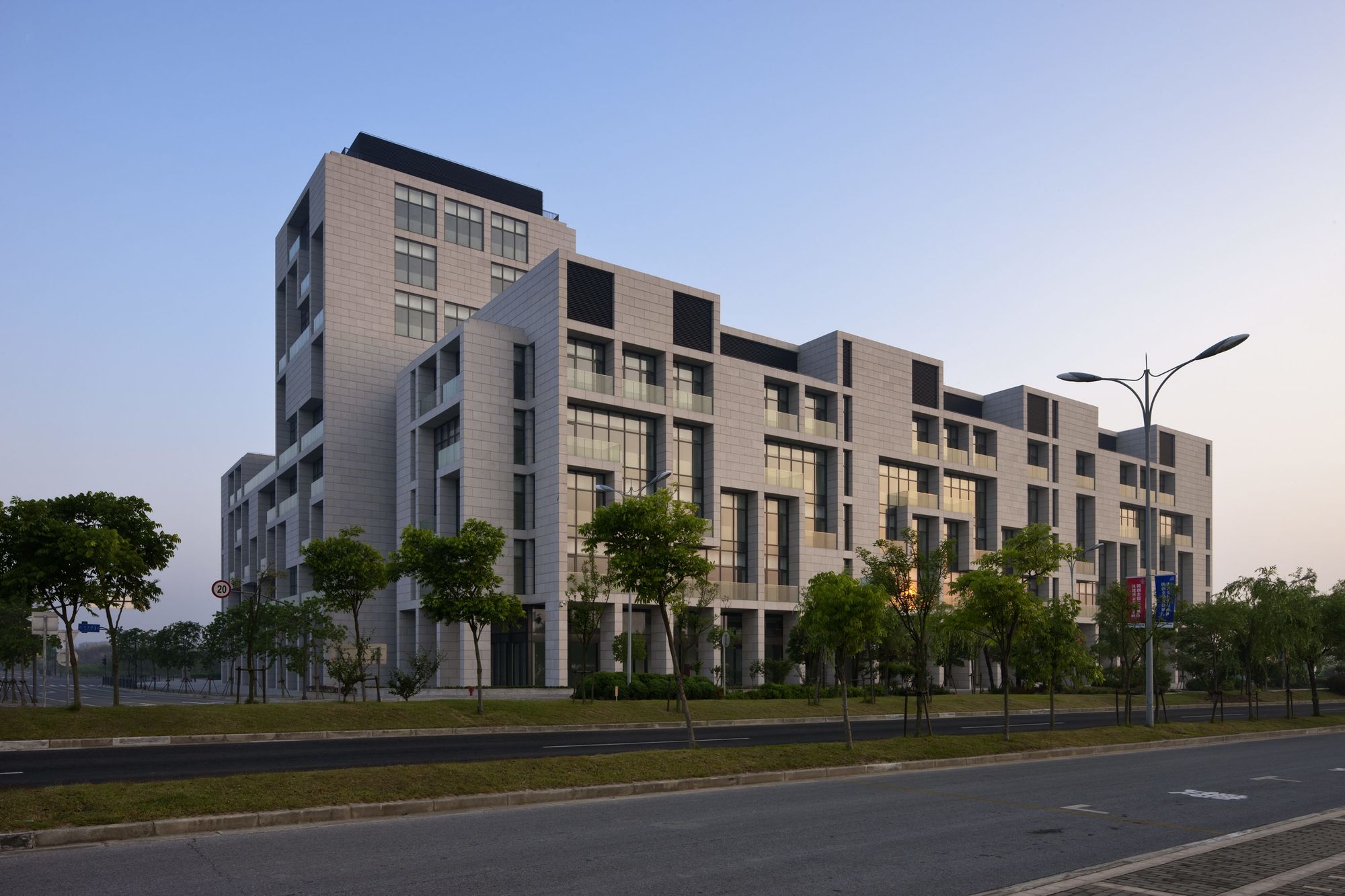 Gang Cheng Office Building - Projects - gmp Architekten