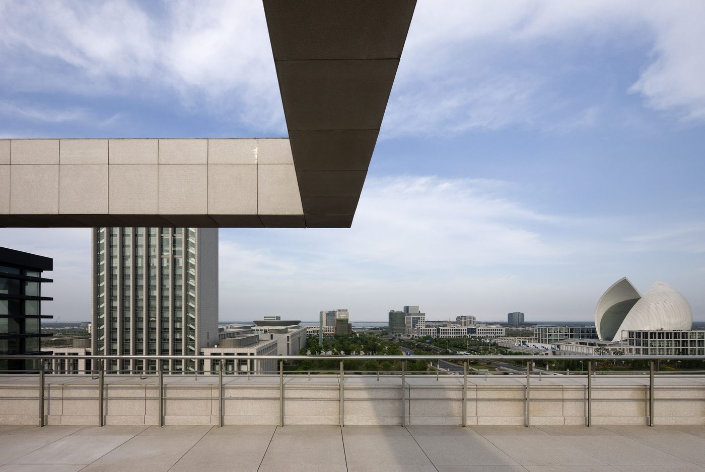 Gateway buildings - Projects - gmp Architekten