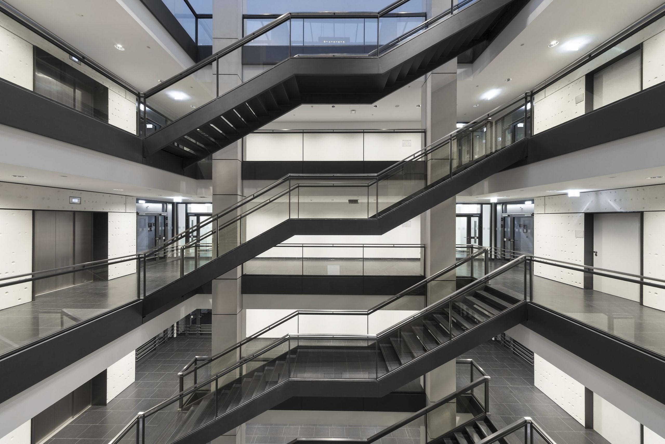 Laborgebäude für das Exzellenzcluster „CECAD“ der Uniklinik Köln und ...