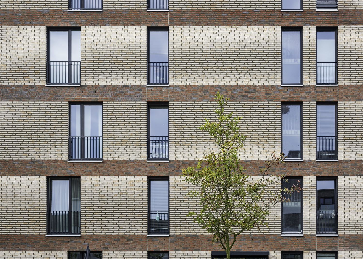 Saarlandstrasse / Alte Wöhr Residential Building - Projects - gmp ...