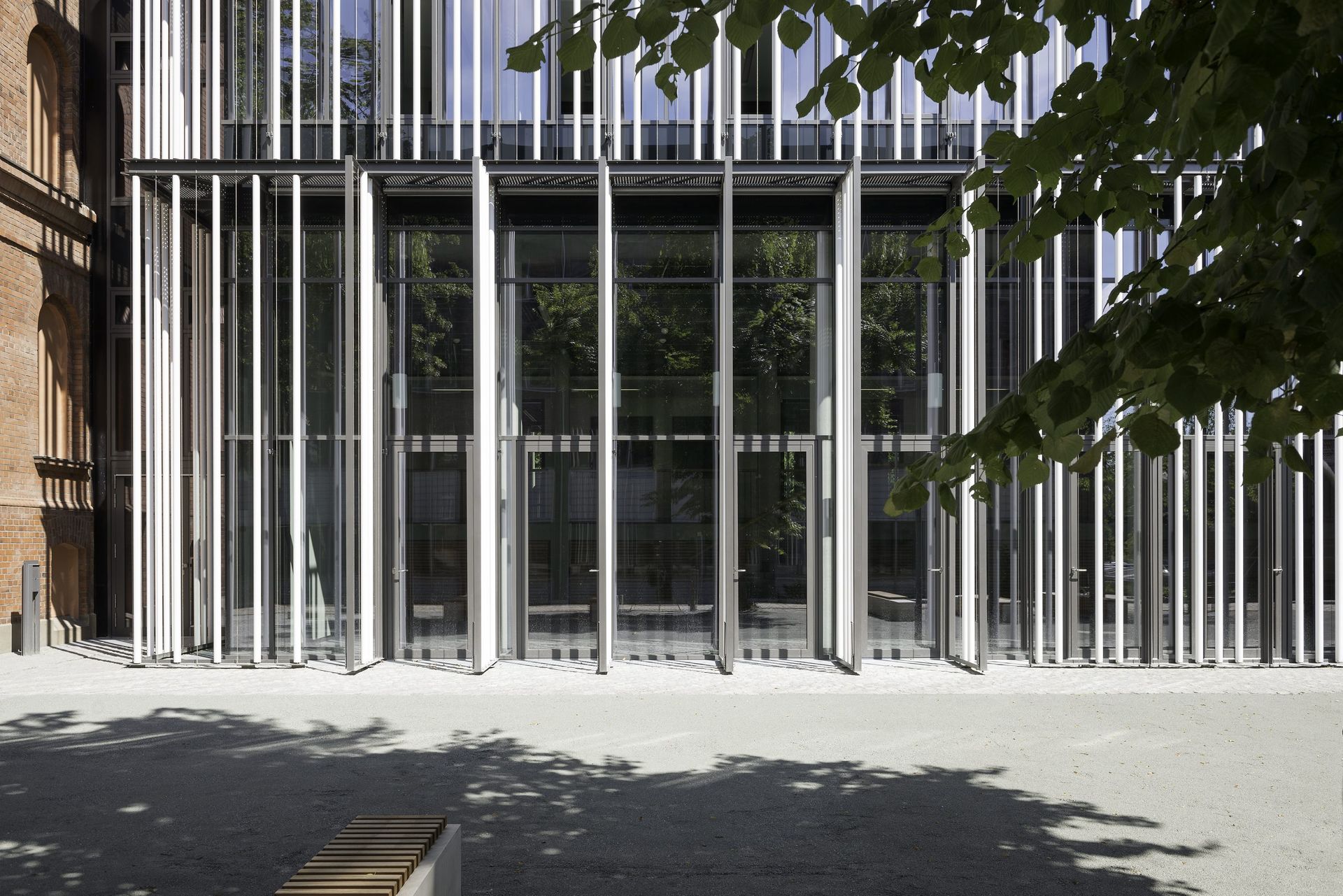 Main Building for Hamburg University of Technology, Schwarzenberg ...