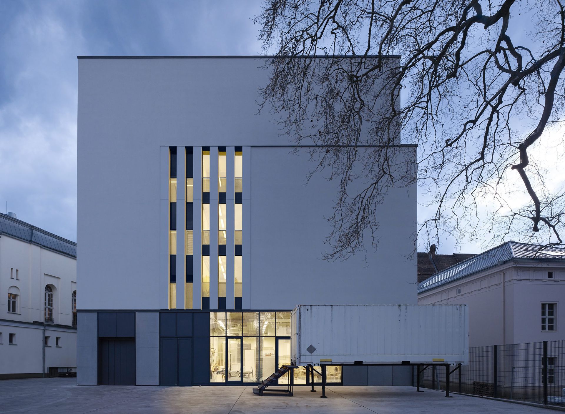Rehearsal Stage Center of the Deutsches Theater - Projects - gmp ...