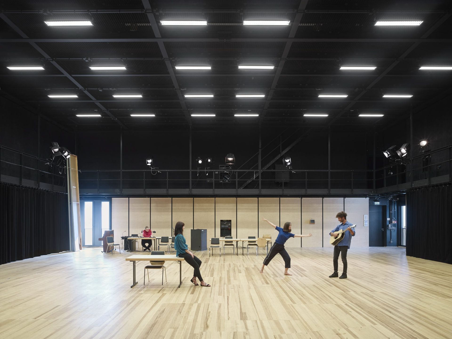 Rehearsal Stage Center of the Deutsches Theater - Projects - gmp ...