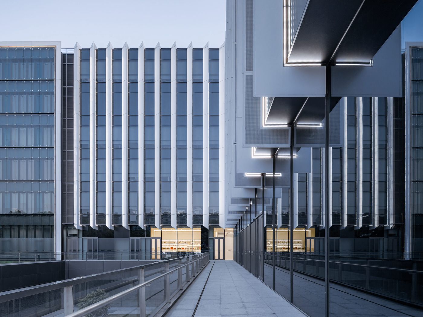 Guomao Financial Tower - Projects - gmp Architekten