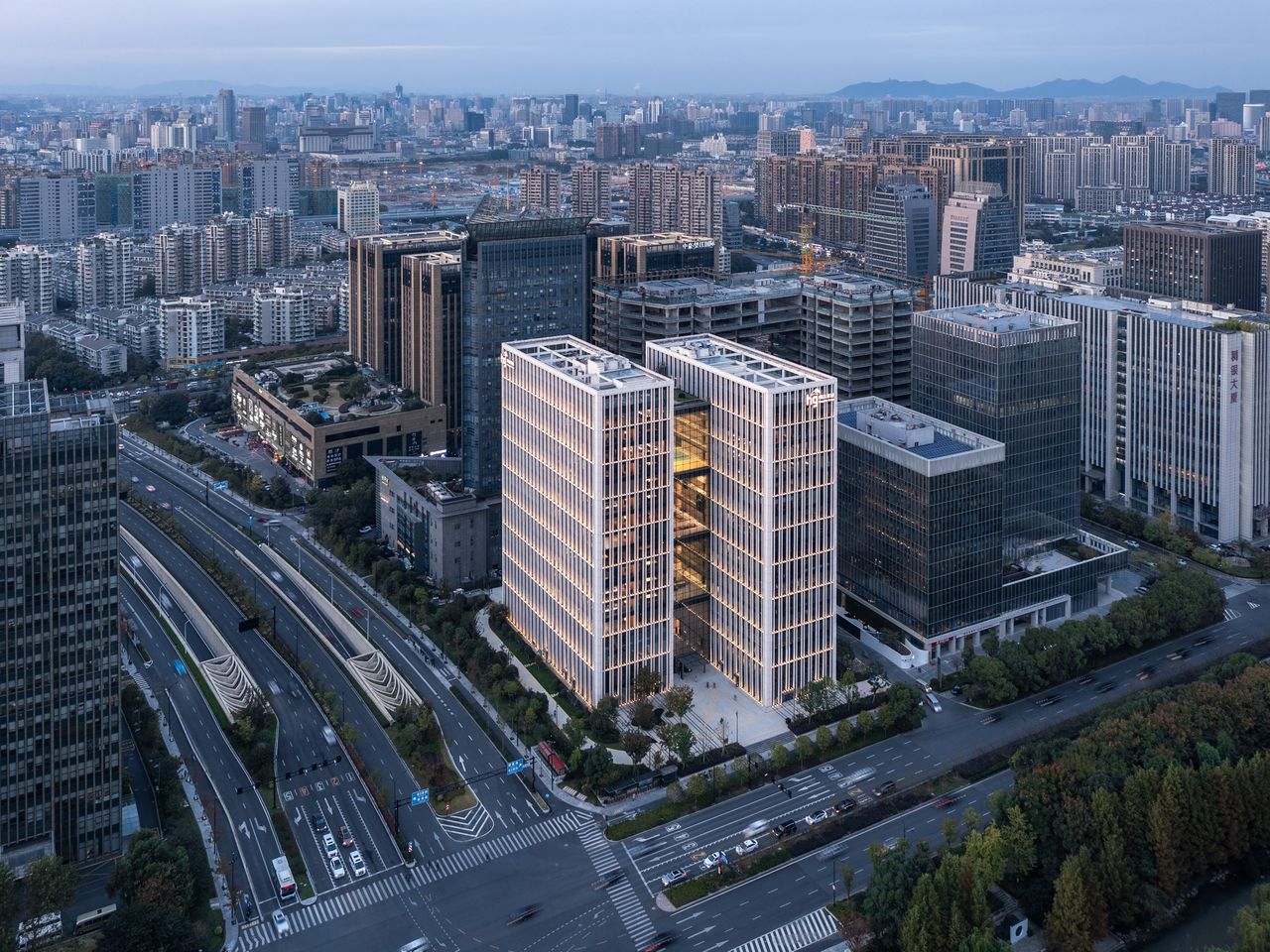 京东集团西南总部大厦 - 项目 - gmp Architekten