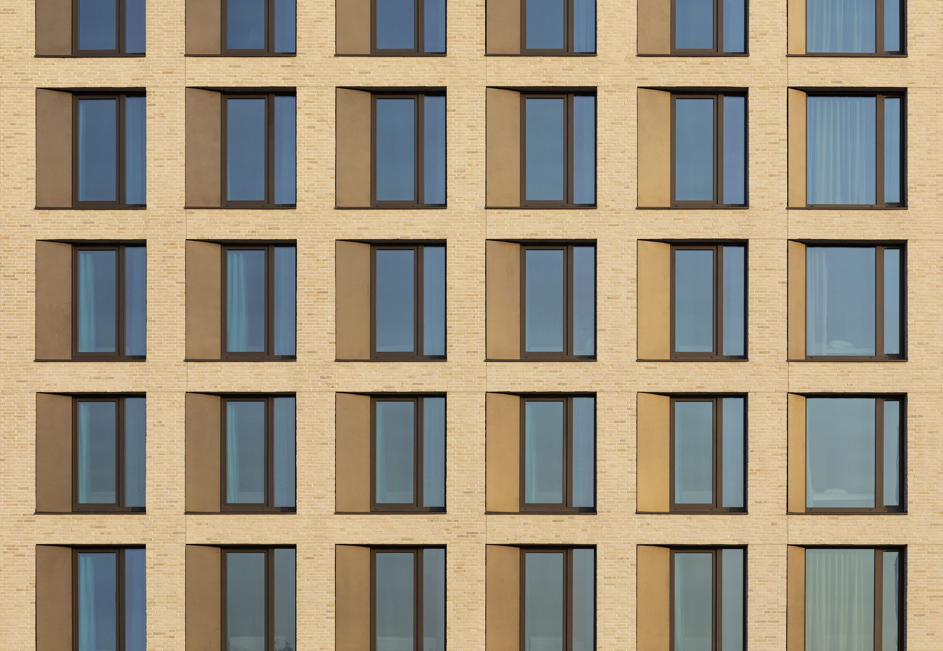 Facades of MesseCity - Projects - gmp Architekten