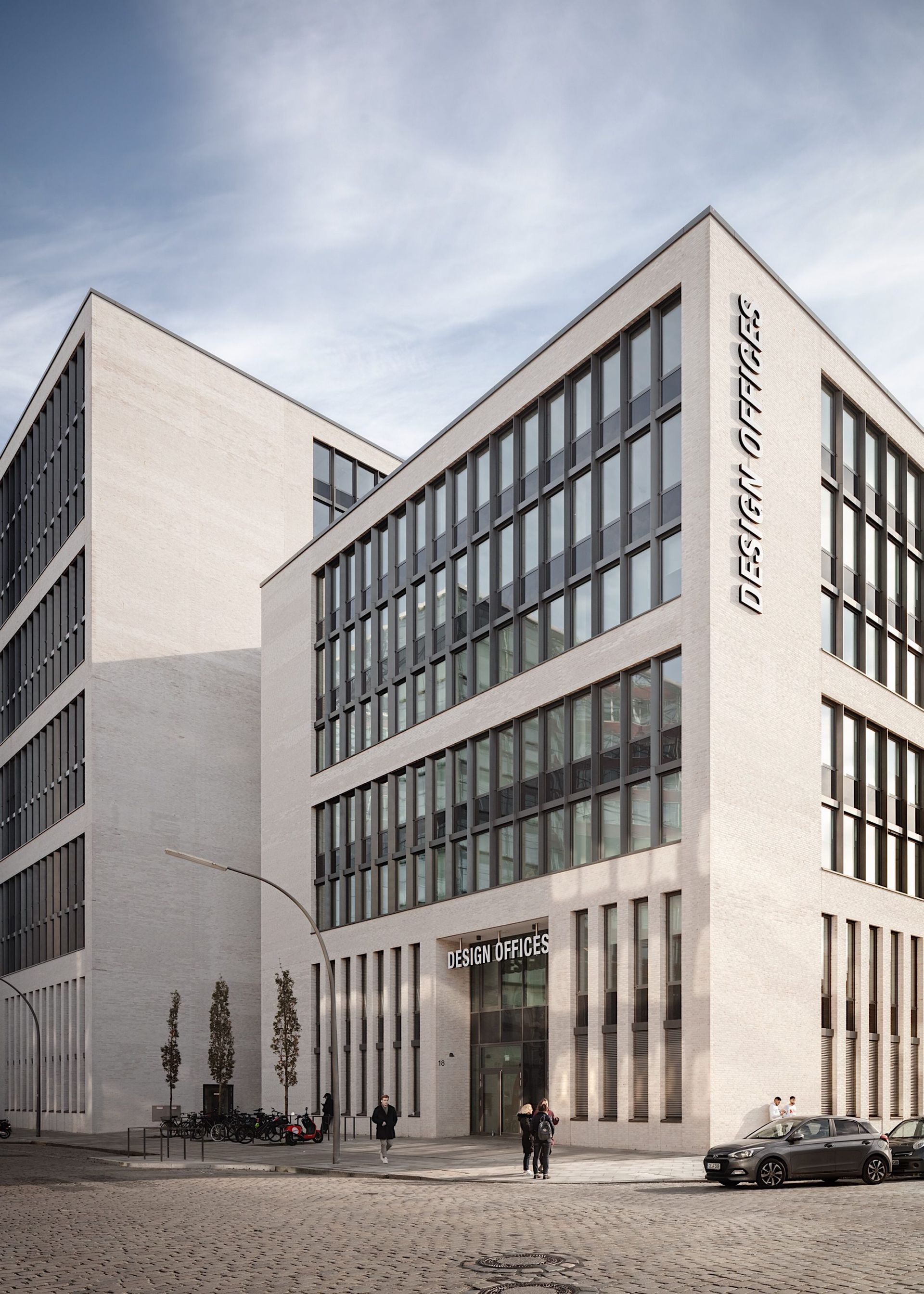 European Headquarters for Olympus - Projects - gmp Architekten