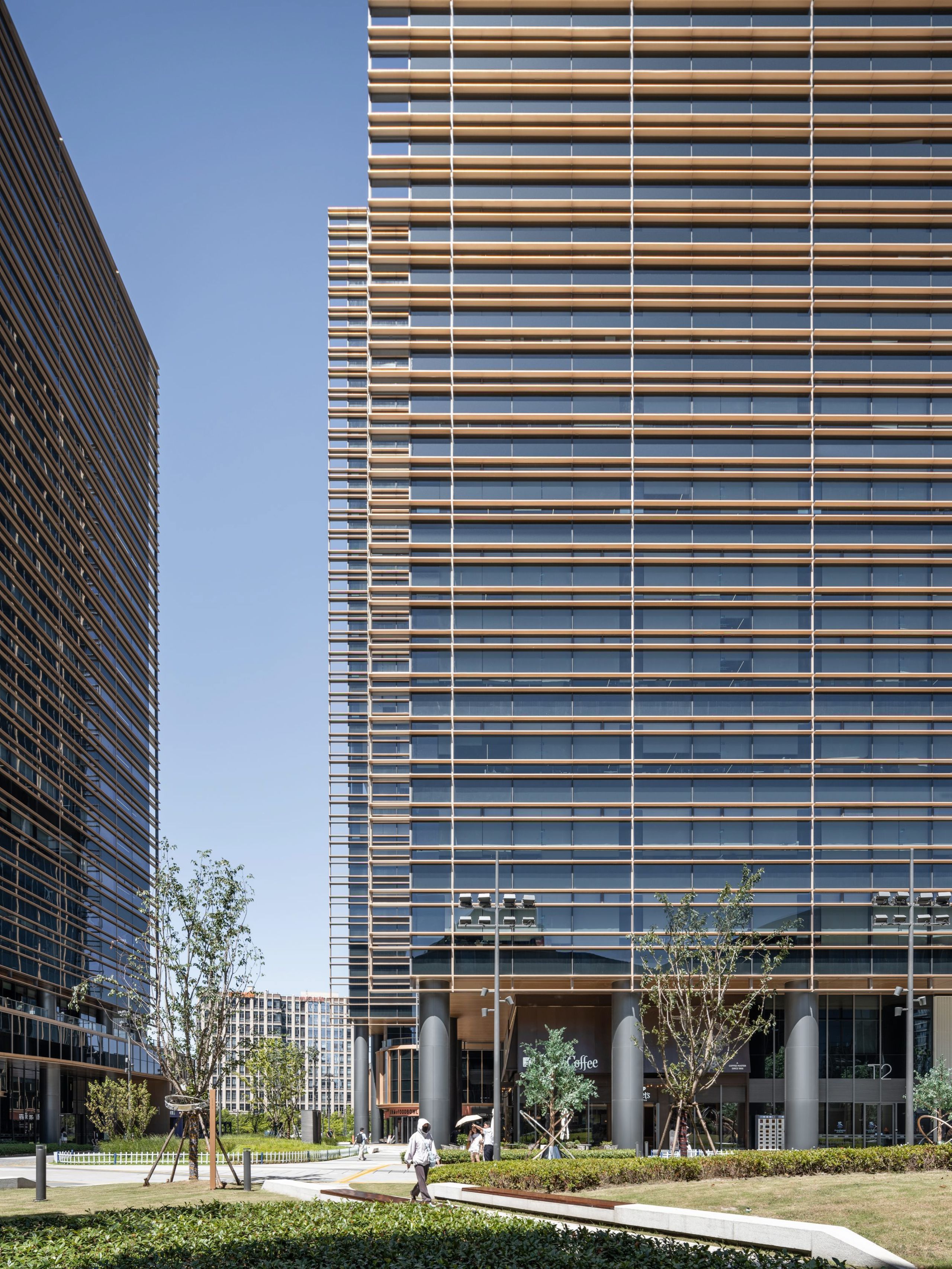 Dynamic Center for "The Springs" Multifunctional Office Complex by gmp ...