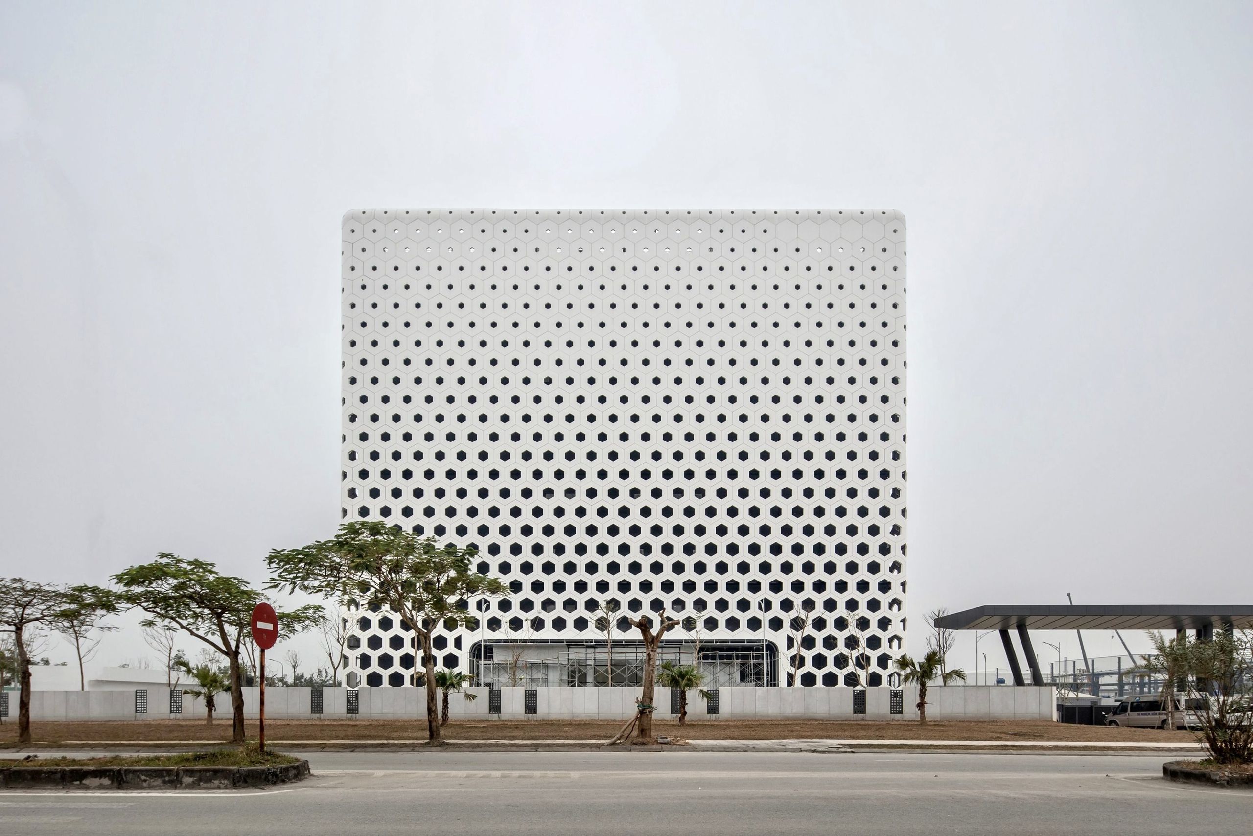 China Telecom Office and Technical Buildings B12&B13 - Projects - gmp ...