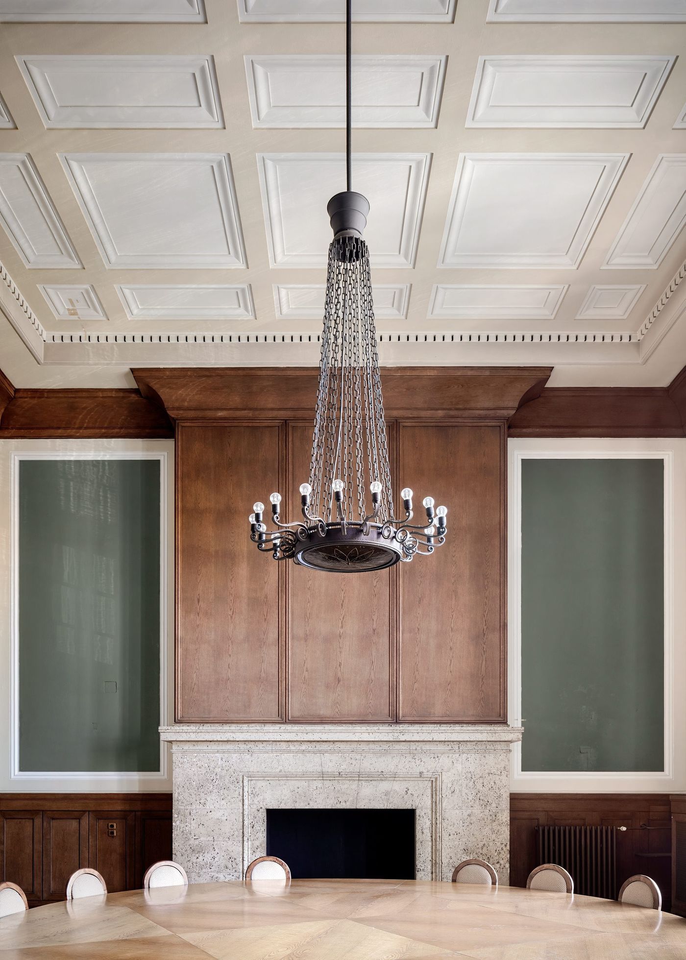 Peter Behrens Building - 项目 - gmp Architekten